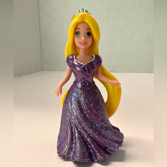 Disney | Toys | Disney Princess Magiclip Magic Clip Rapunzel W Dress ...